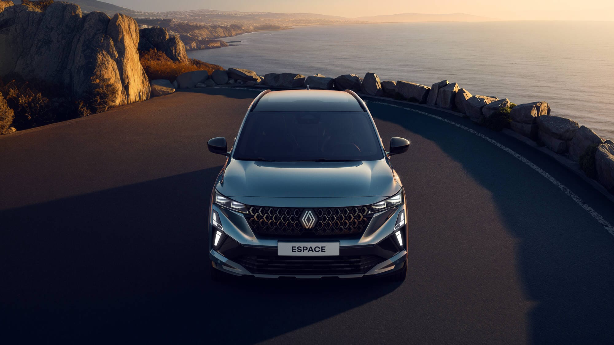 Pristatomas naujasis „RENAULT ESPACE“: modernizuotas efektyviausio ...